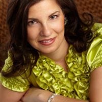 Tina Pratt – Medium