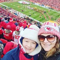 Emmy Bowlin – Medium