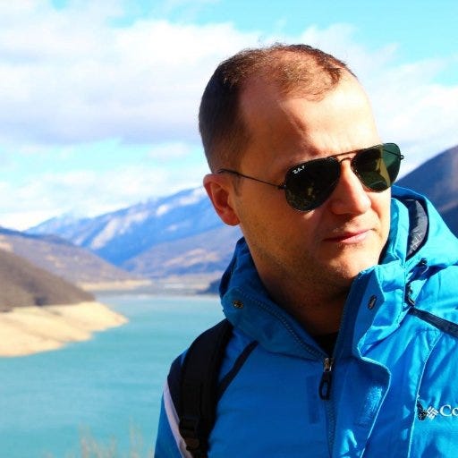 Viktor Baranov – Medium