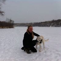 Molly Hensley-Clancy – Medium