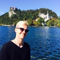 Neil White – Medium