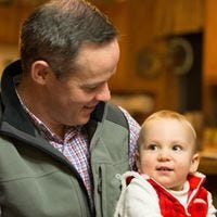 Derek Oliver – Medium