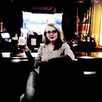 Cynthia Hall – Medium