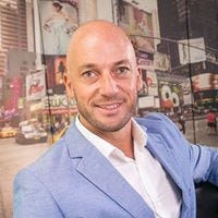 Martyn Williams – Medium