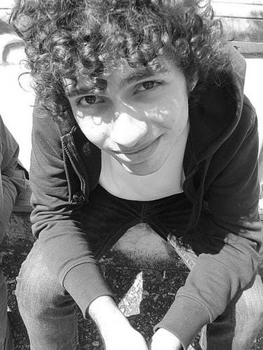 Bernardo Lopes – Medium