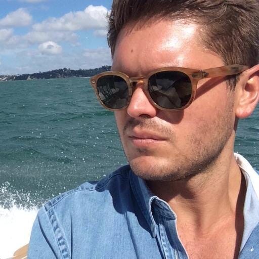 Tom Bates – Medium