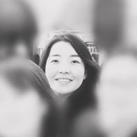 Ichko Ugs – Medium