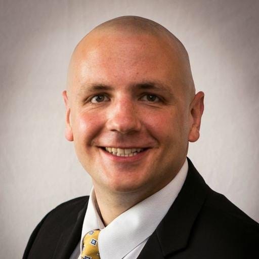 Alex Bracke – Medium