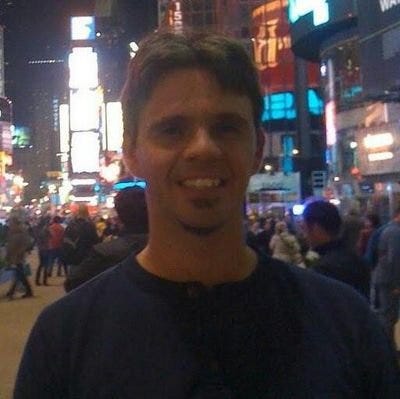 Demian Casado – Medium