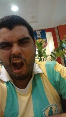 Victor Bastos – Medium