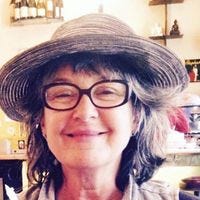 Alison Datz – Medium