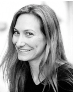Amanda Pike – Medium