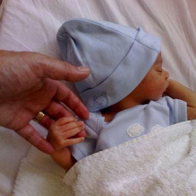 Mark Hayward – Medium
