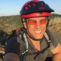 Oscar Padilla – Medium