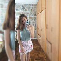 Caroline Ximenes – Medium