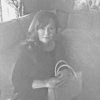 Elizabeth Tober – Medium