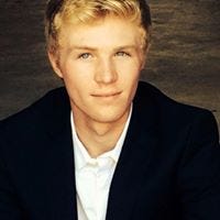 Kyle Lindbloom – Medium