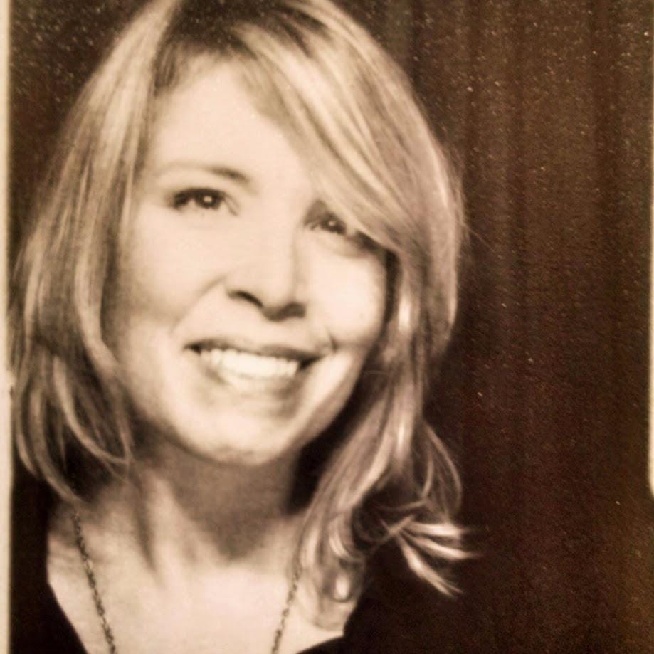 Amy Earl Furrow – Medium
