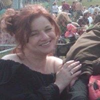 Raven Shelly Lyon – Medium