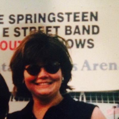 Susan Dyer – Medium