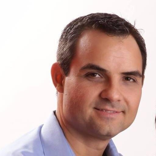 Nélio Castro – Medium