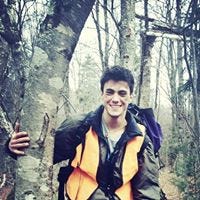 AJ Naddaff – Medium
