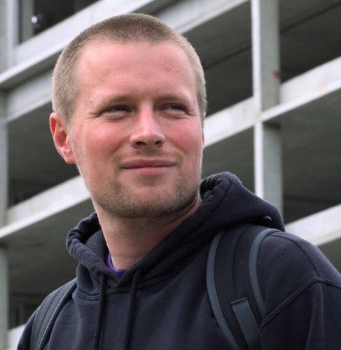 Jaroslav Valuch – Medium