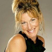 Kat Finnerty – Medium
