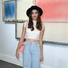 alma jones – Medium