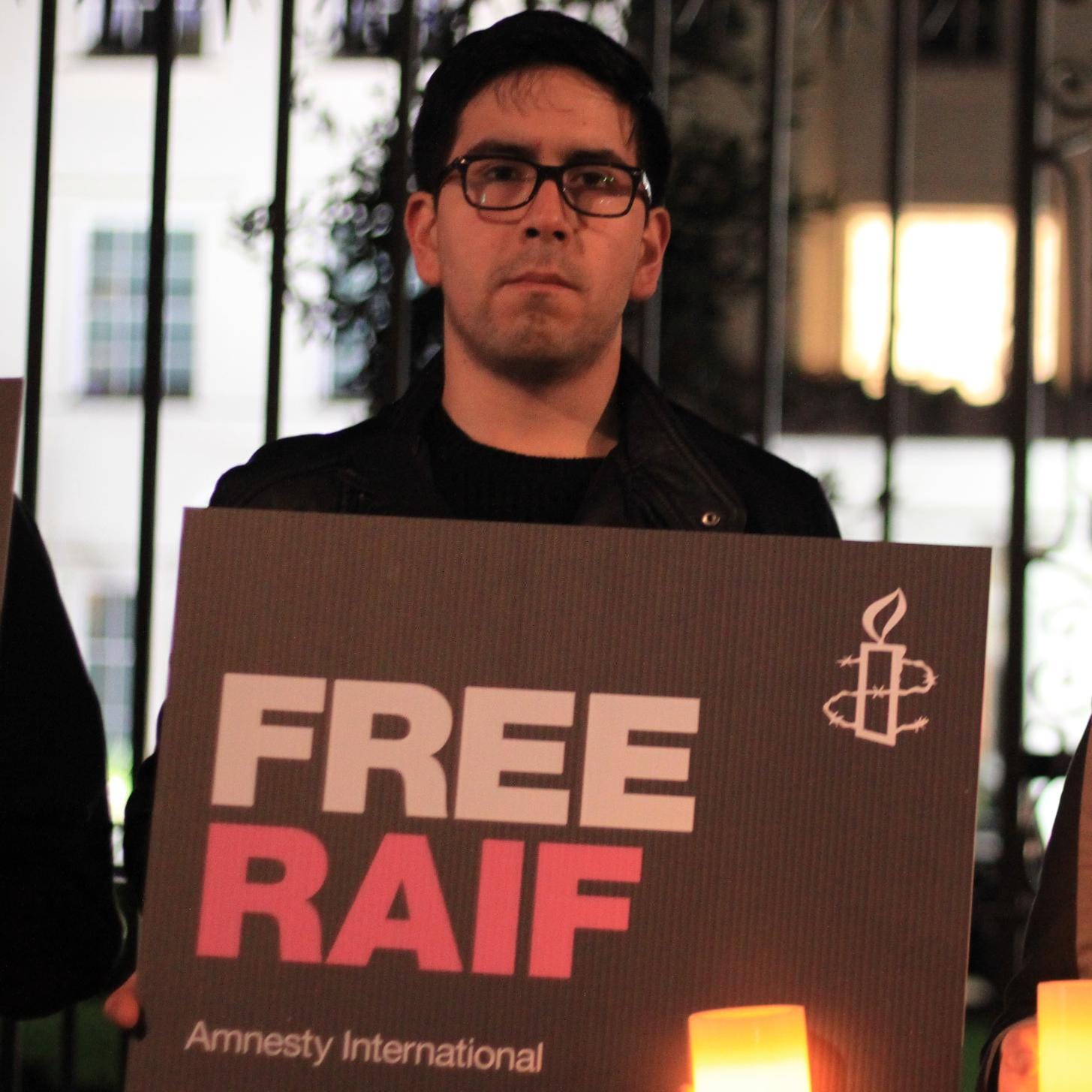 Jon Cornejo – Medium