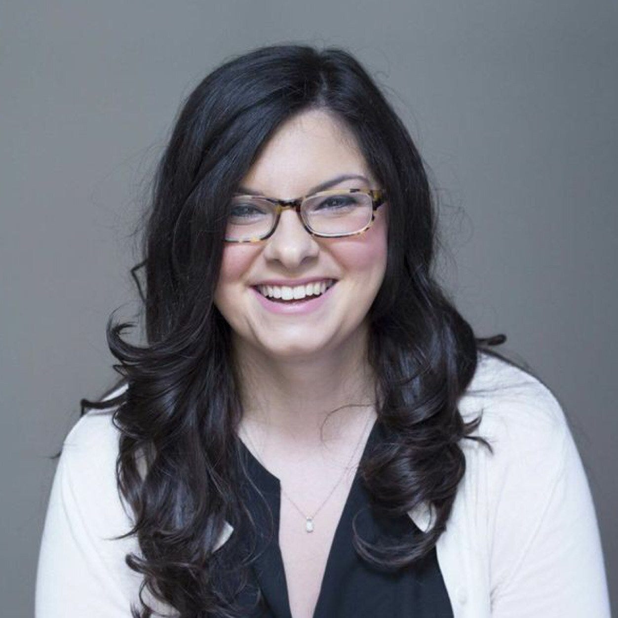 Erin Galarza – Medium