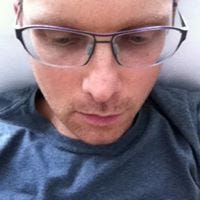 Jason Holley – Medium