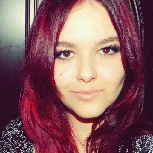Iulia Iliescu – Medium