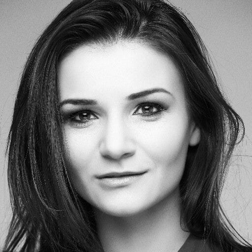 Luiza Mandoiu – Medium