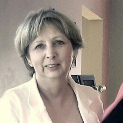 Nora Henry – Medium
