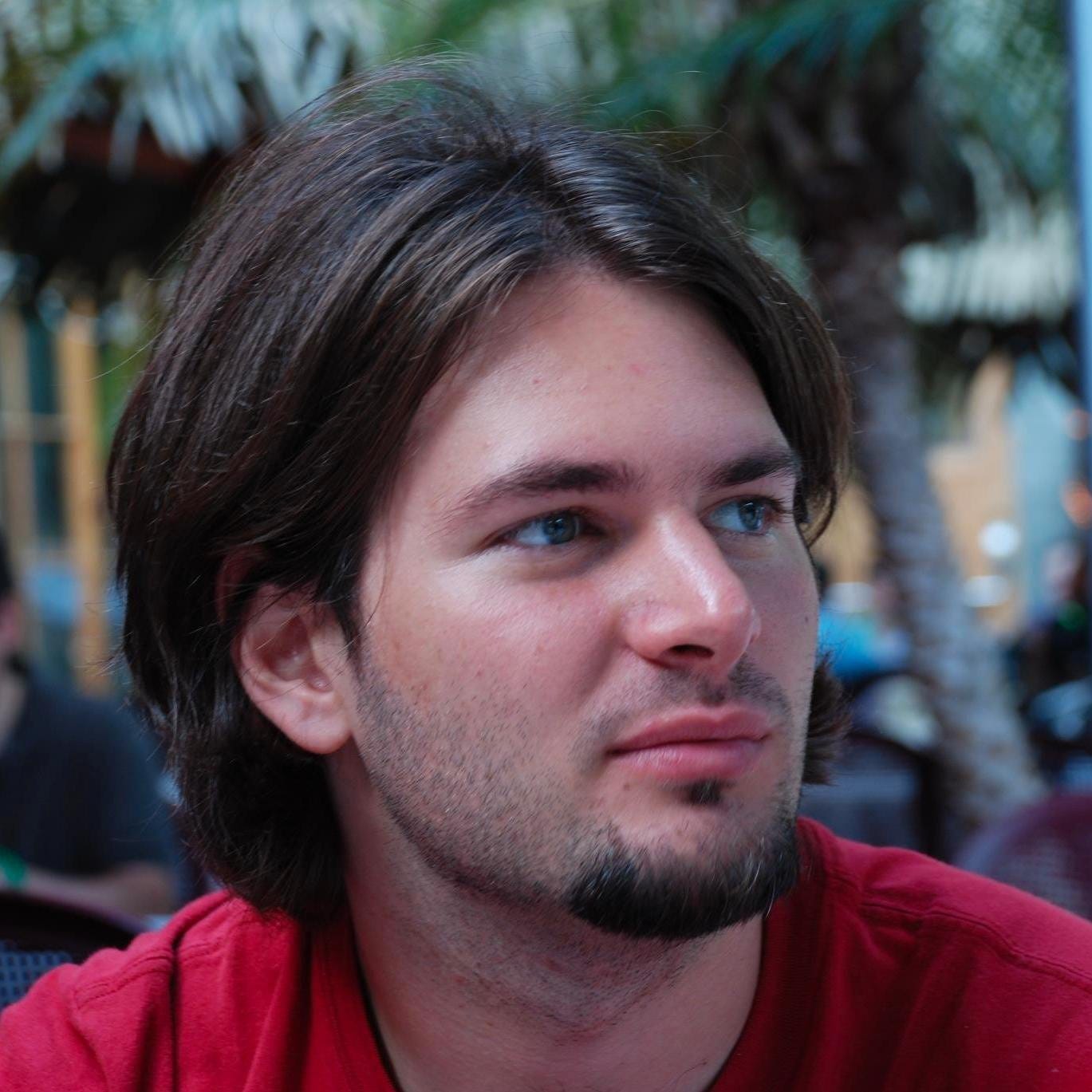 Dan Pilat – Medium