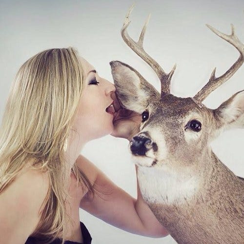 Sara Ramsay – Medium