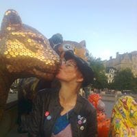 Laura Stanton – Medium