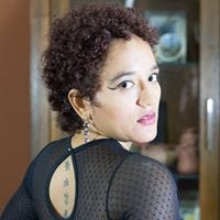 Thaís Braga – Medium