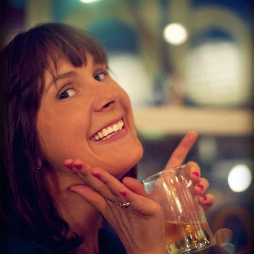 Caitlin Checkett – Medium