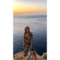 Victoire Hossard – Medium