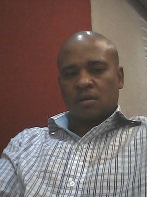 Neo Dube – Medium