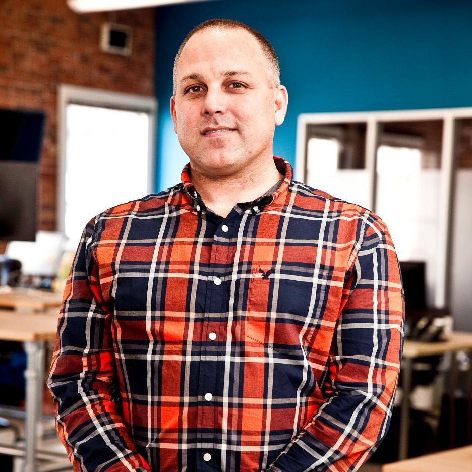 Victor Baglio – Medium