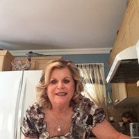 Dorothée Hébert – Medium