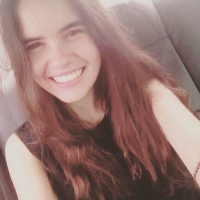Ariana Fuentes De Sousa – Medium