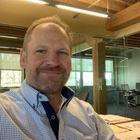 Joe Tylicki – Medium