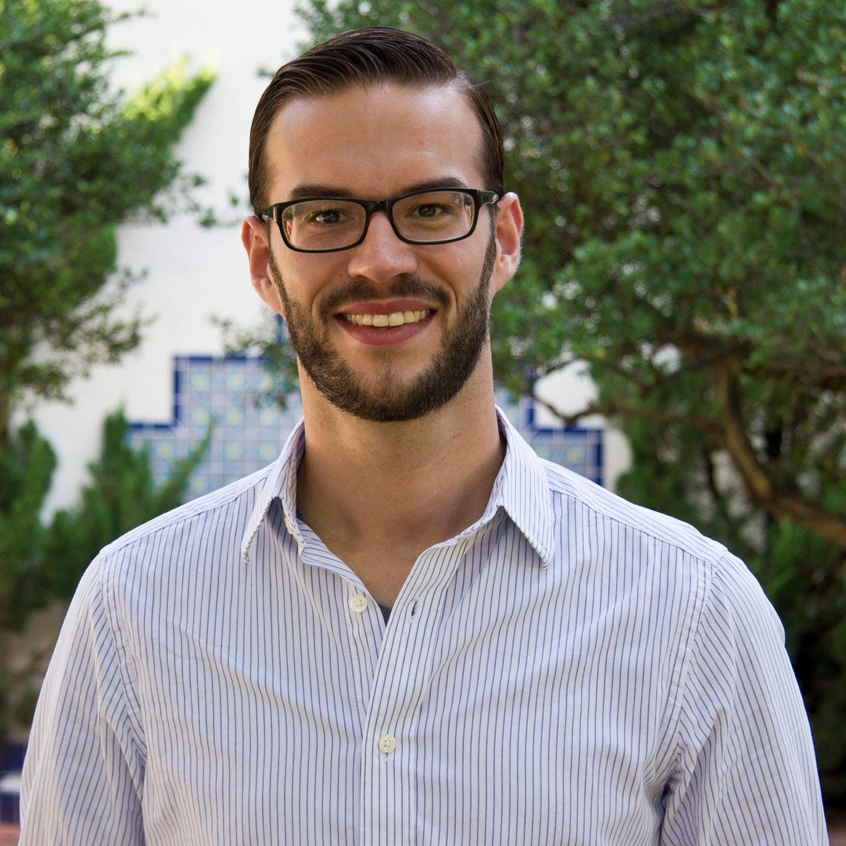 Jake Redmond – Medium