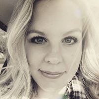 Lindsey Grobe – Medium