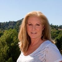 Mary Cronin – Medium