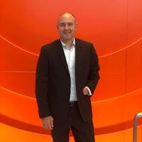 Ulf Oesterle – Medium